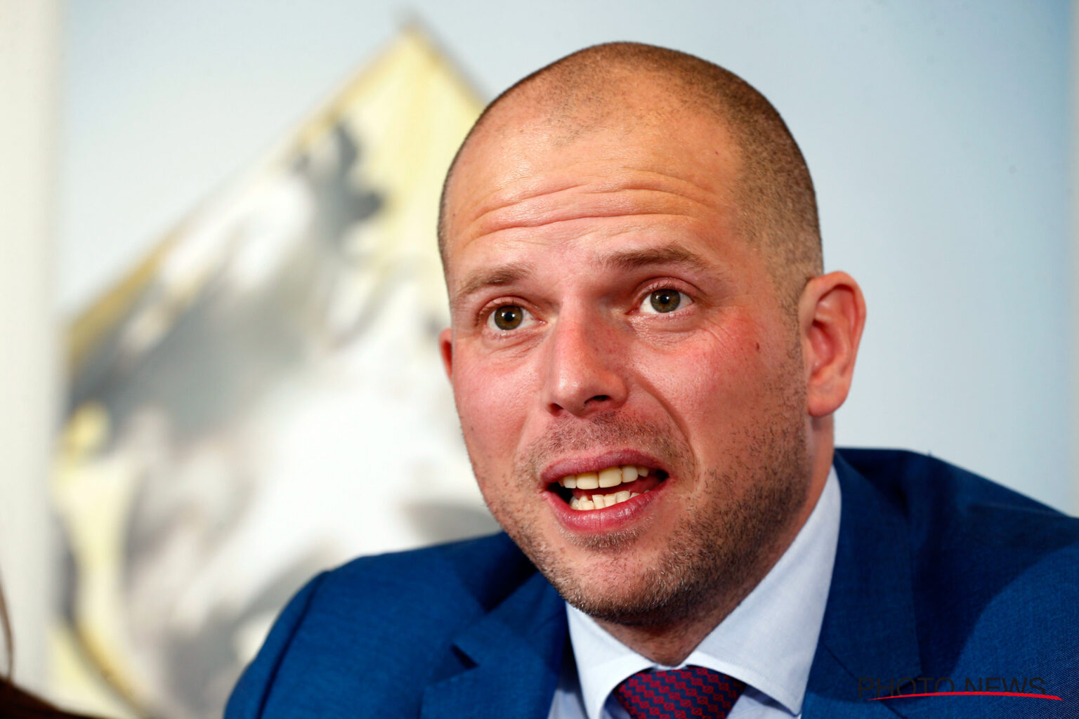 Tom Van Grieken: "eindelijk iemand die de migratie wil aanpakken ...